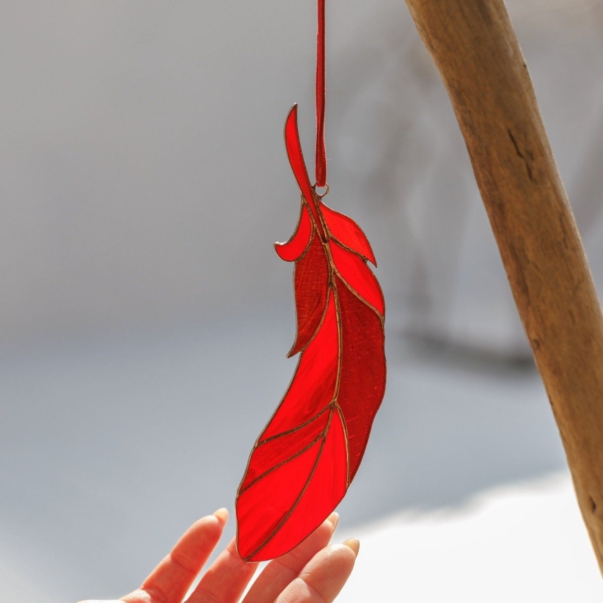 Stained glass Feather - an attractive window suncatcher ...