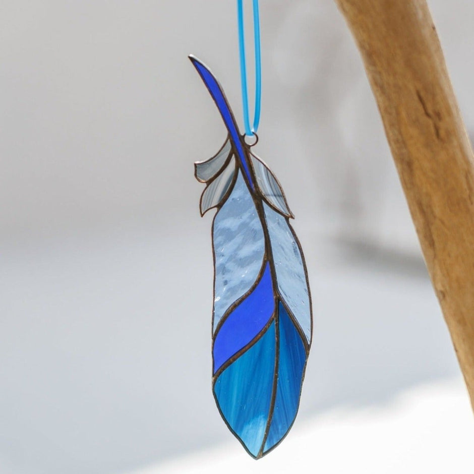 Stained glass Feather - an attractive window suncatcher ...