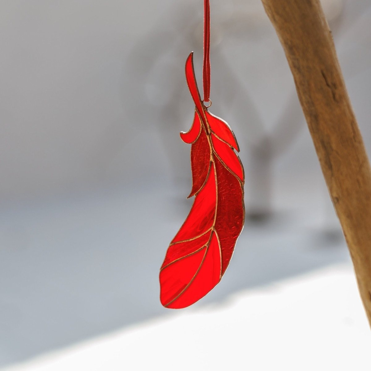 Vibrant Stained Glass - Cardinal Feather Suncatcher – VitrageArtSouvenirs